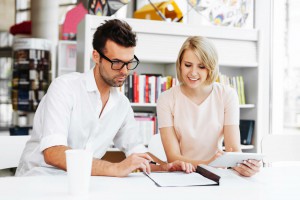 How To Write A Relationship Contract (With Examples)